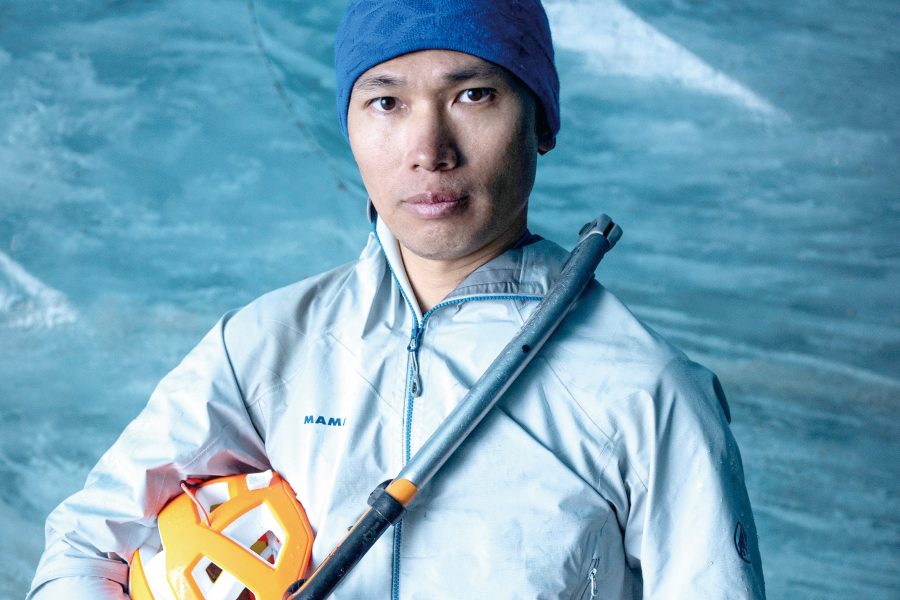黃巴士 — The first-ever Chinese polar explorer Wilson Cheung: Take a leap ...