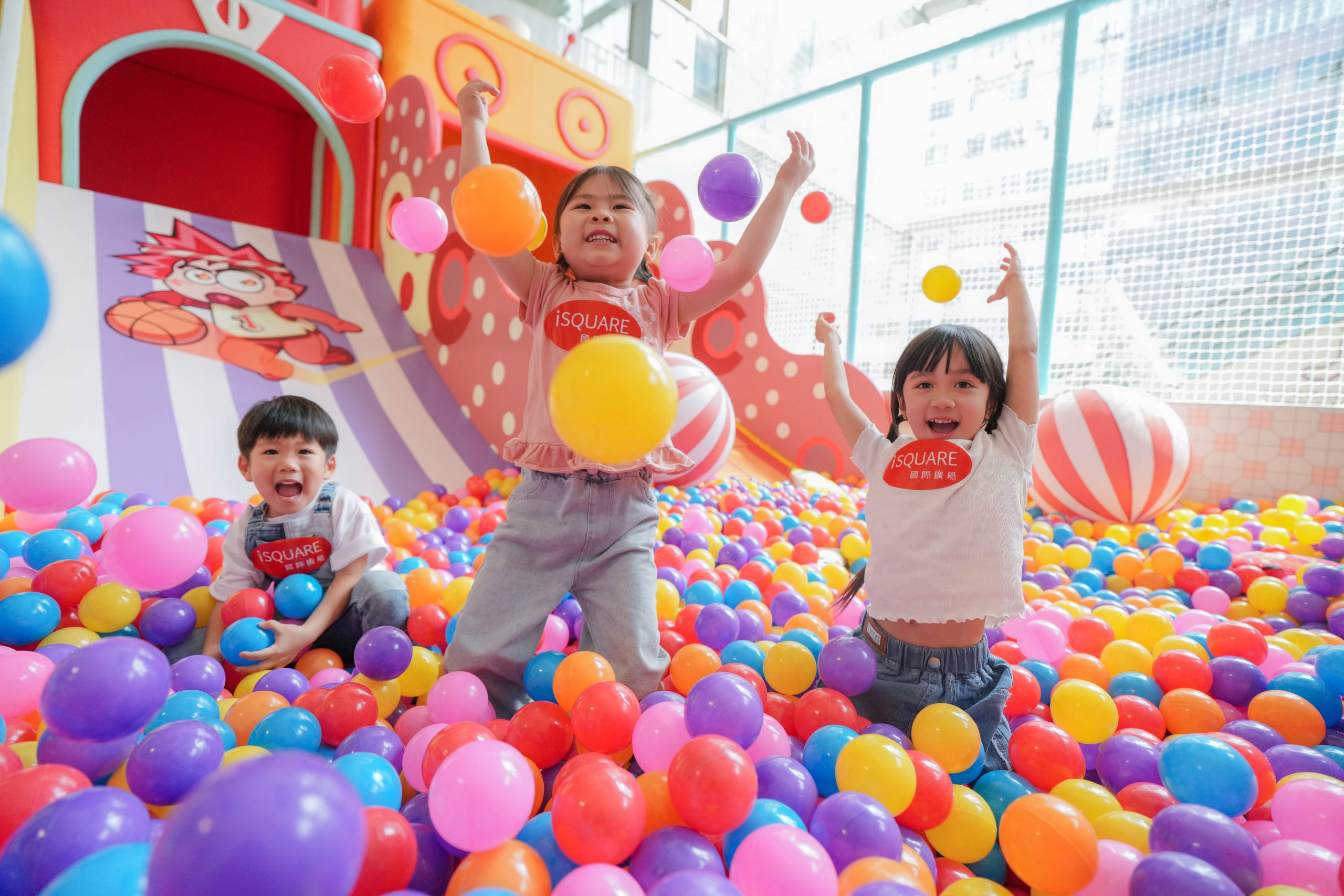 黃巴士 — iSQUARE 10米闊港味回憶遊樂園設6大關卡 玩爆3大打卡區域